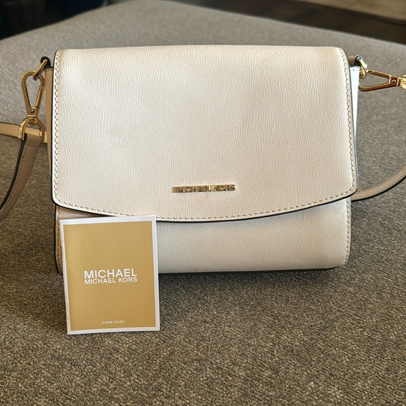 Michael Kors | Bags | Michael Kors Cream Small Crossbody | Poshmark